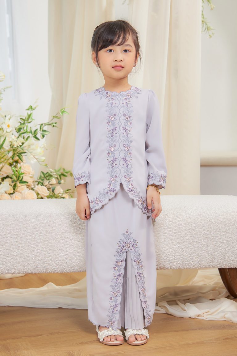 Julia Girls – CLASA RTW