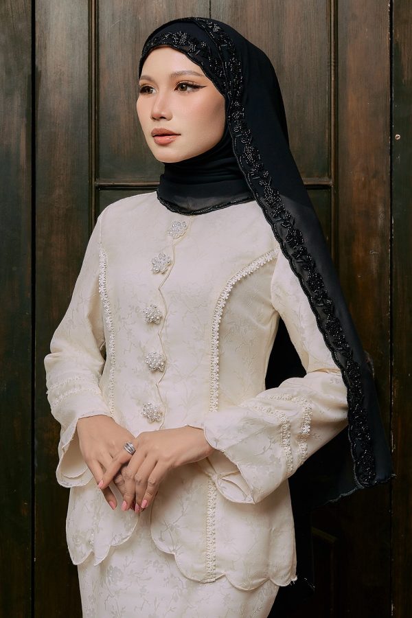 Kesuma Beaded Shawl – Black – CLASA RTW